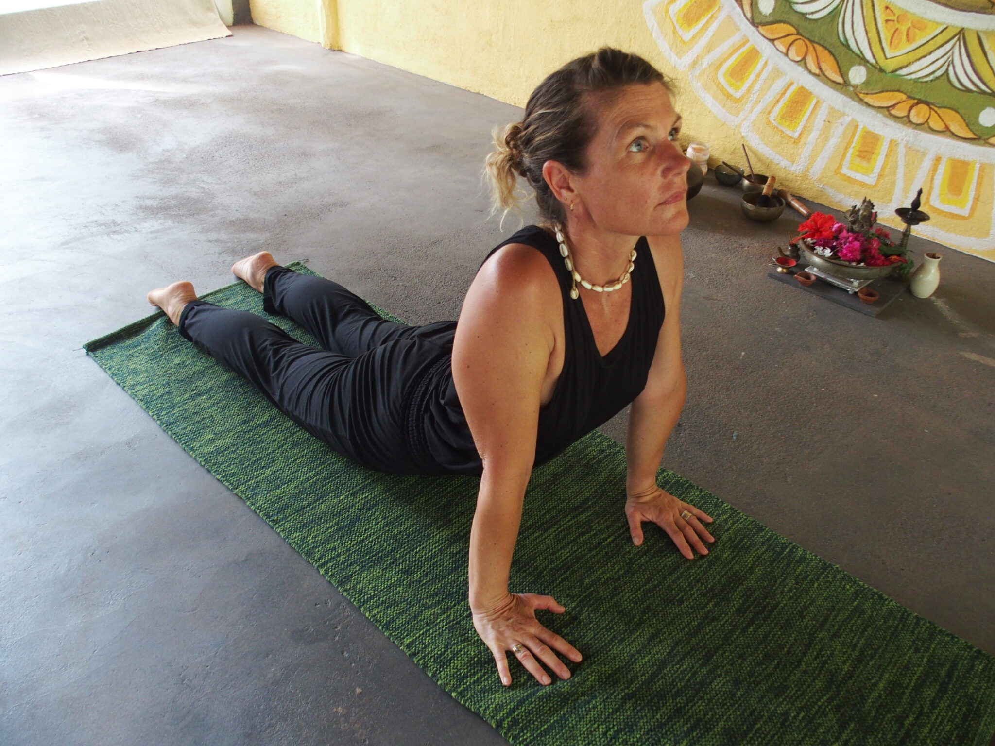 Bhujangasana, la posture du Cobra - Yoga Connexion